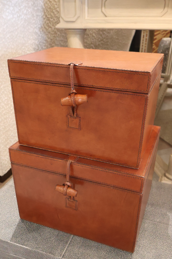 Conrad Leather Box – EK Home